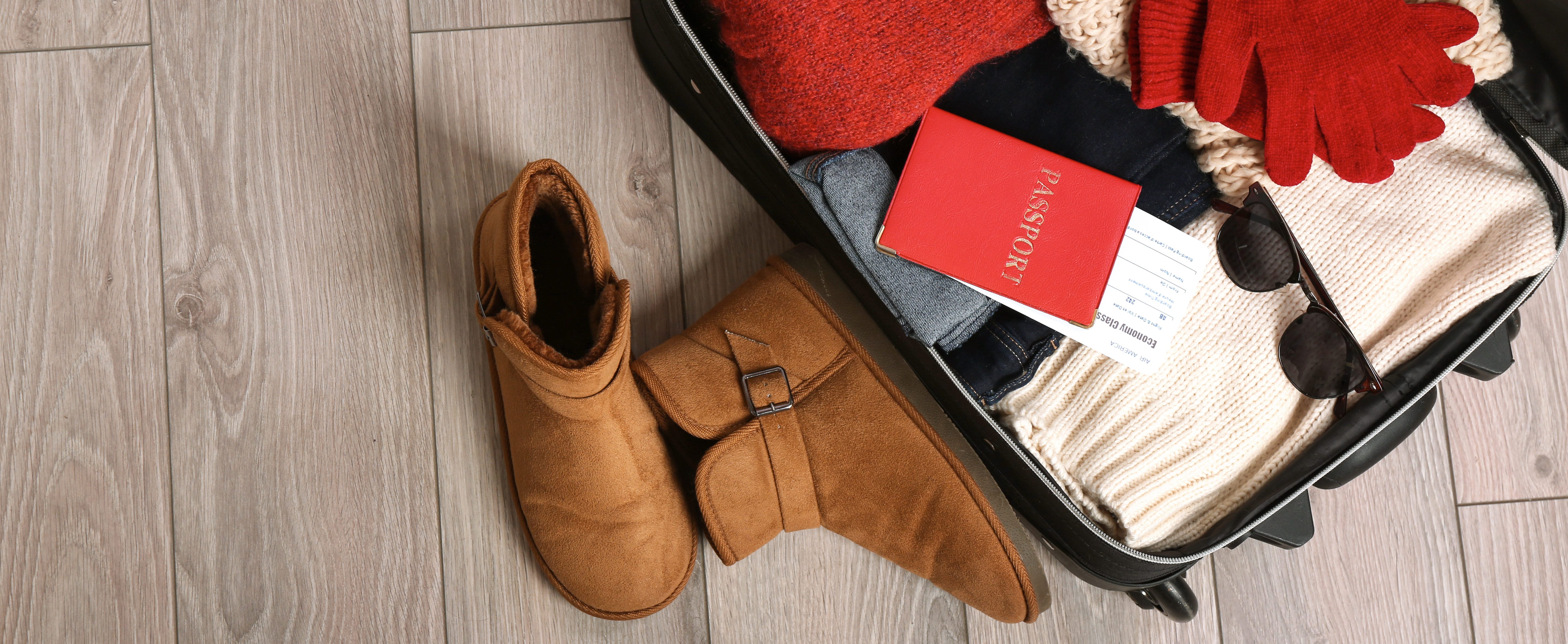 Your Checklist Before Leaving Home for Vacation | 20 Tips
